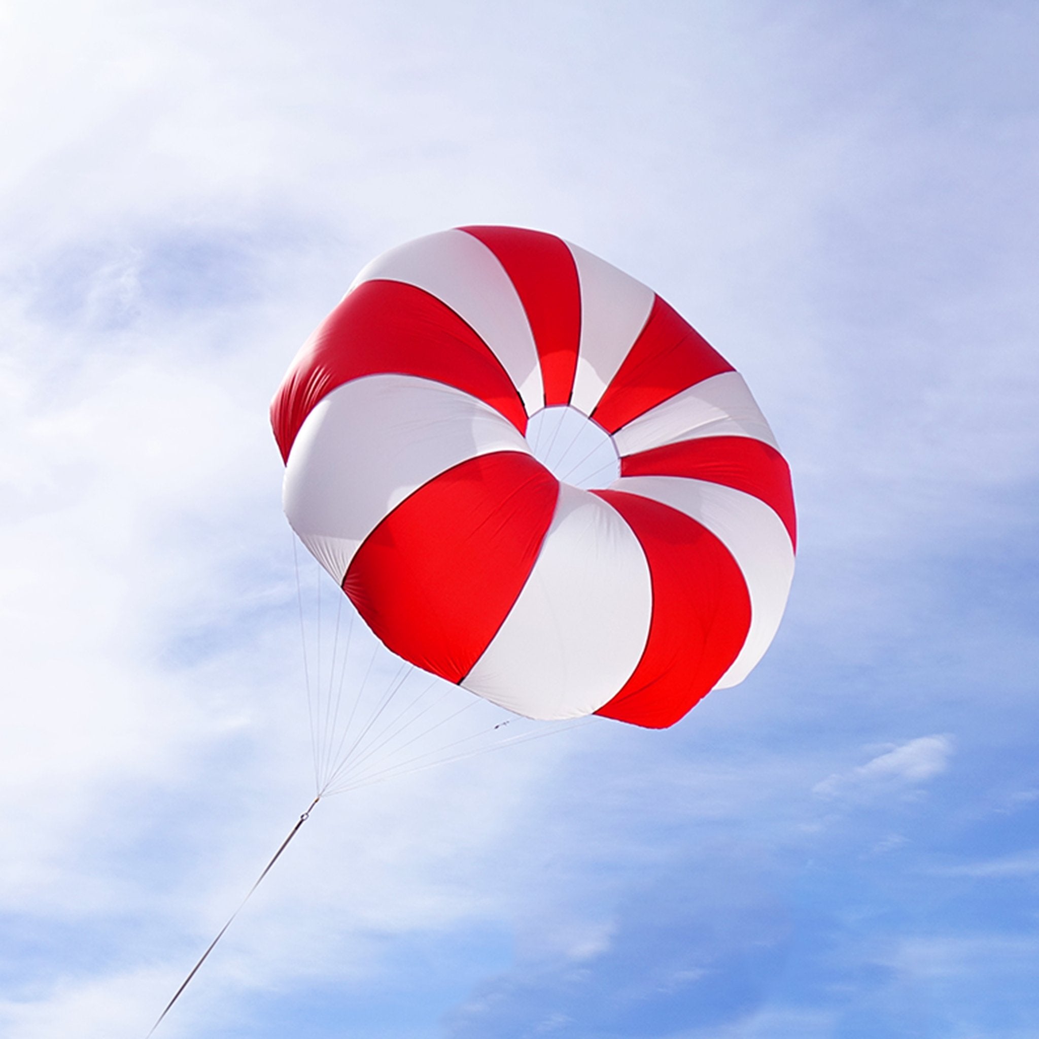 Parachutes - Fruity Chutes Inc